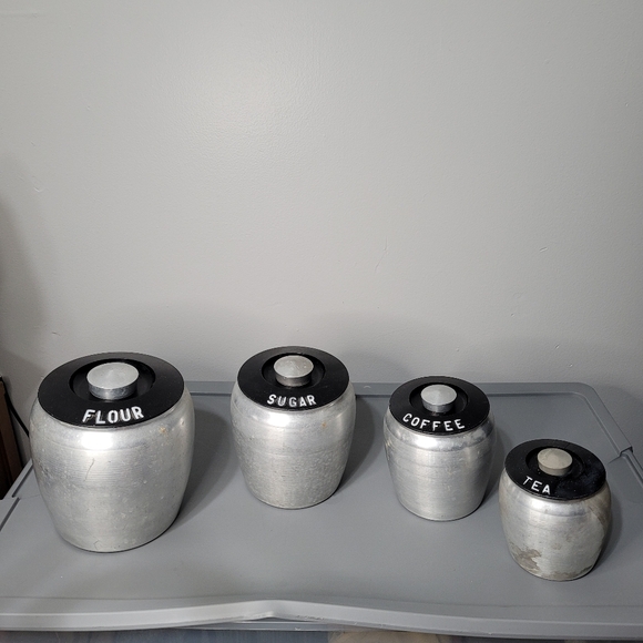 Kromex | Kitchen | Vintage Kromex Aluminum Canister Set With Black Lids ...
